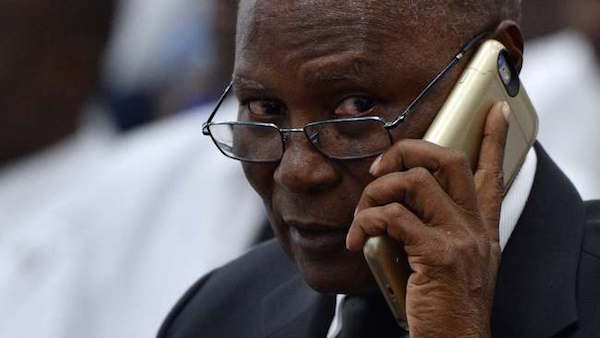 Miles de manifestantes solicitan la reincorporación del candidato ...