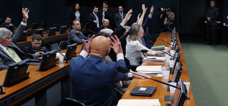Brasil Comisión Del Senado Aprueba Propuesta De Enmienda Que Permite
