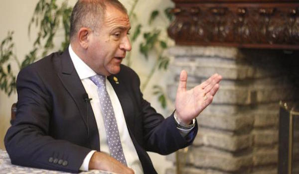 Ecuador El Gobierno Pedirá El No Retorno Del Embajador Argentino Por