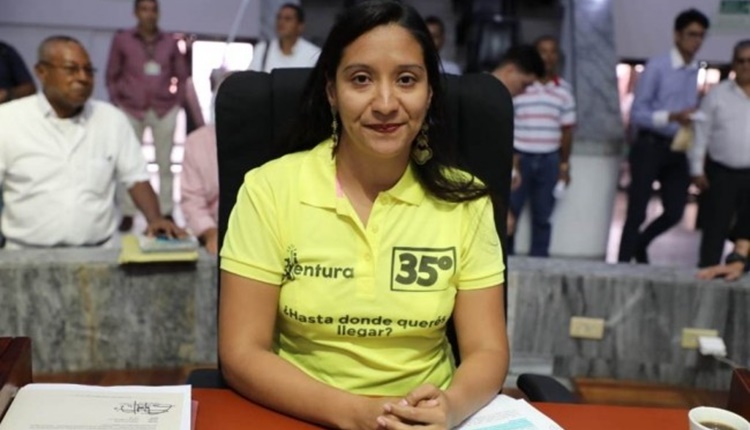 Ana Erazo – NODAL
