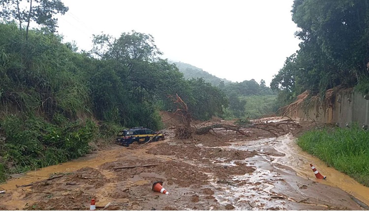 Al Menos 16 Muertes Por Intensas Lluvias En Río De Janeiro Nodal