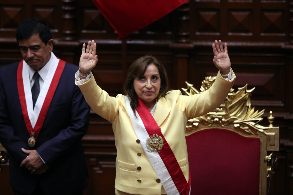 Perú Dina Boluarte Pide Autorización Al Congreso Para Reunirse Con El